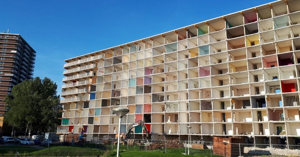 Deze prachtige foto's van de sloopflat in Palenstein zijn door jullie ...