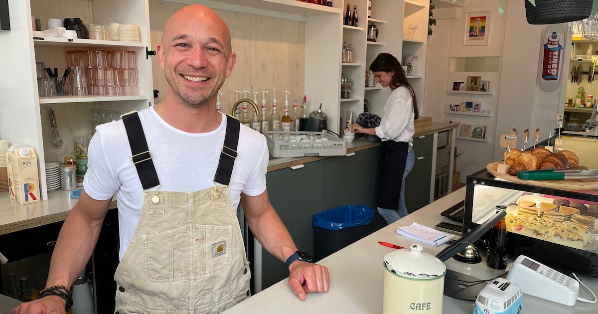 Sander opent espressobar in Deventer: 'Ik hoop dat deze plek een ...