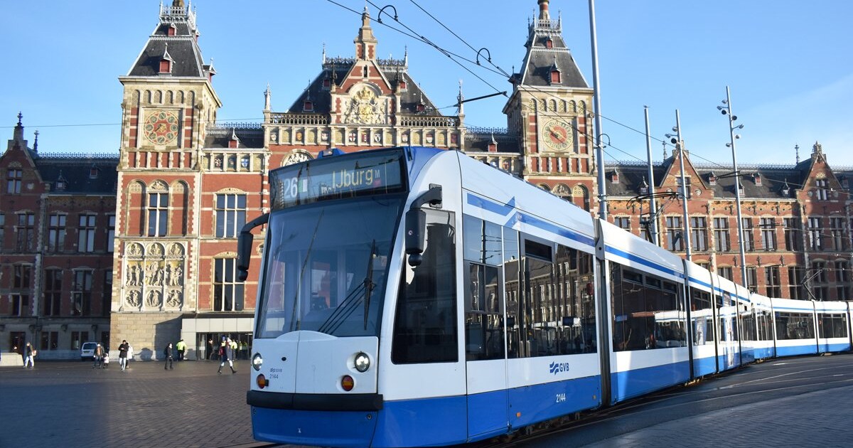 Let op: veel trams en bussen rijden anders of niet tijdens de Amsterdam ...