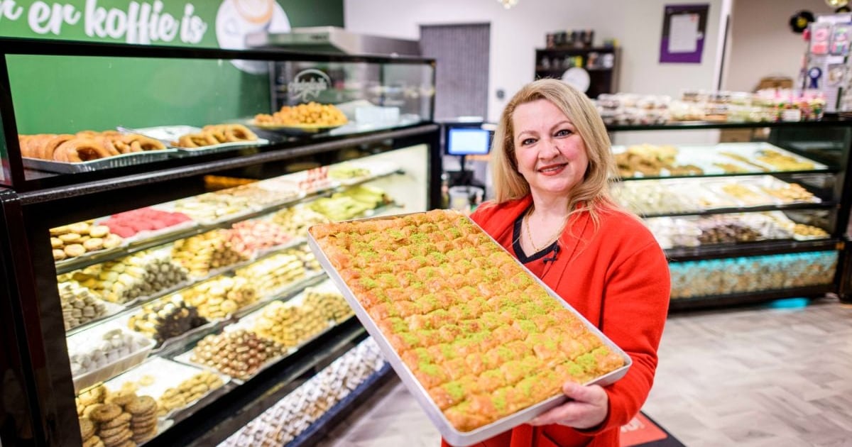 Van dadels tot decoratie: hier haal je alles voor de ramadan in Almelo ...