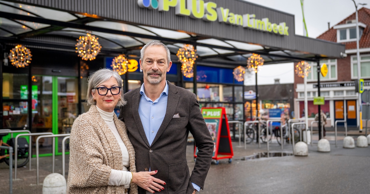 Almelose supermarkt krijgt nieuwe eigenaar en deelt gratis taart uit ...