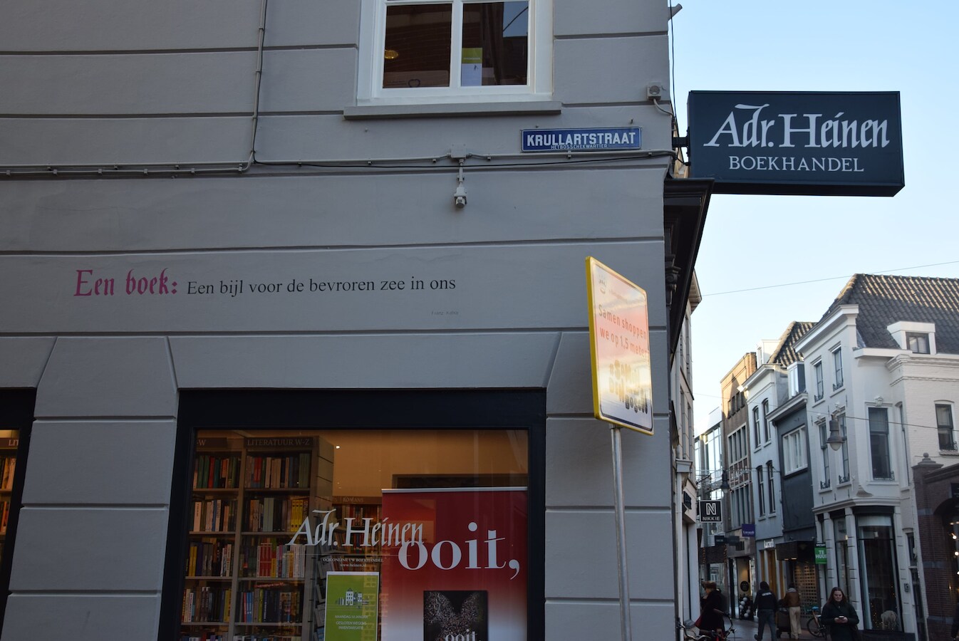 Verborgen parels: hier in Den Bosch spot je bijzondere gevelgedichten ...