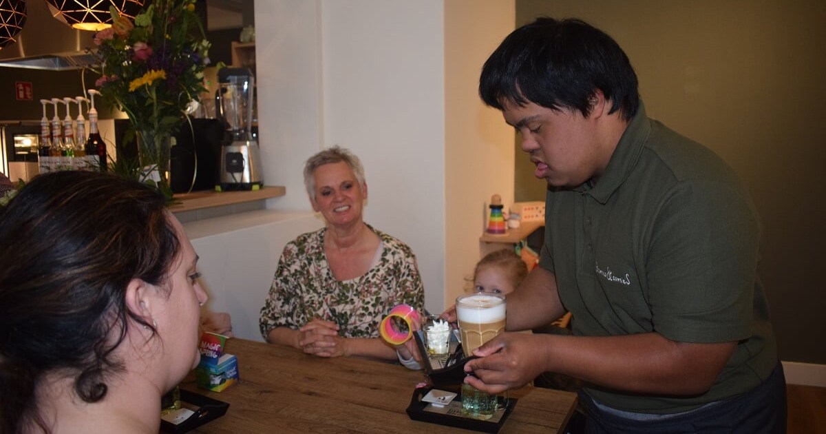 Foto's: Brownies & DownieS is open | Nieuw in Tilburg | indebuurt.nl