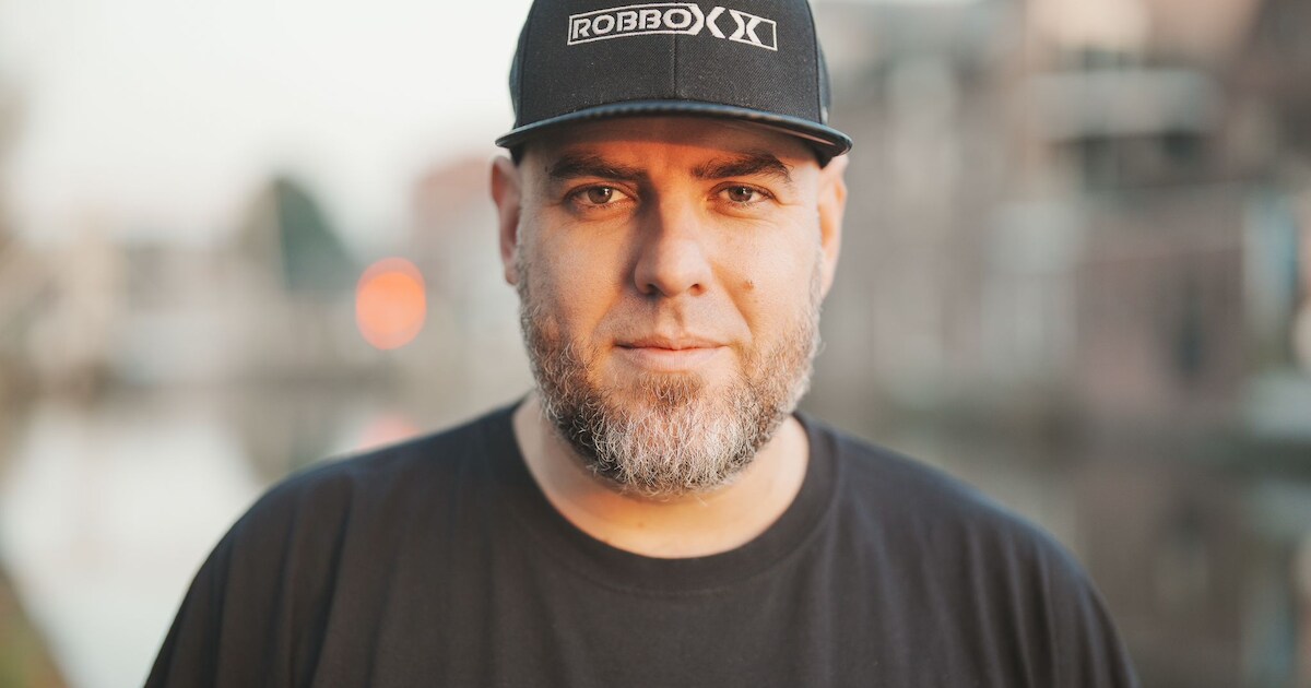 De favoriete Goudse plekken van rapper Robbie: 'Deze omgeving heeft ...