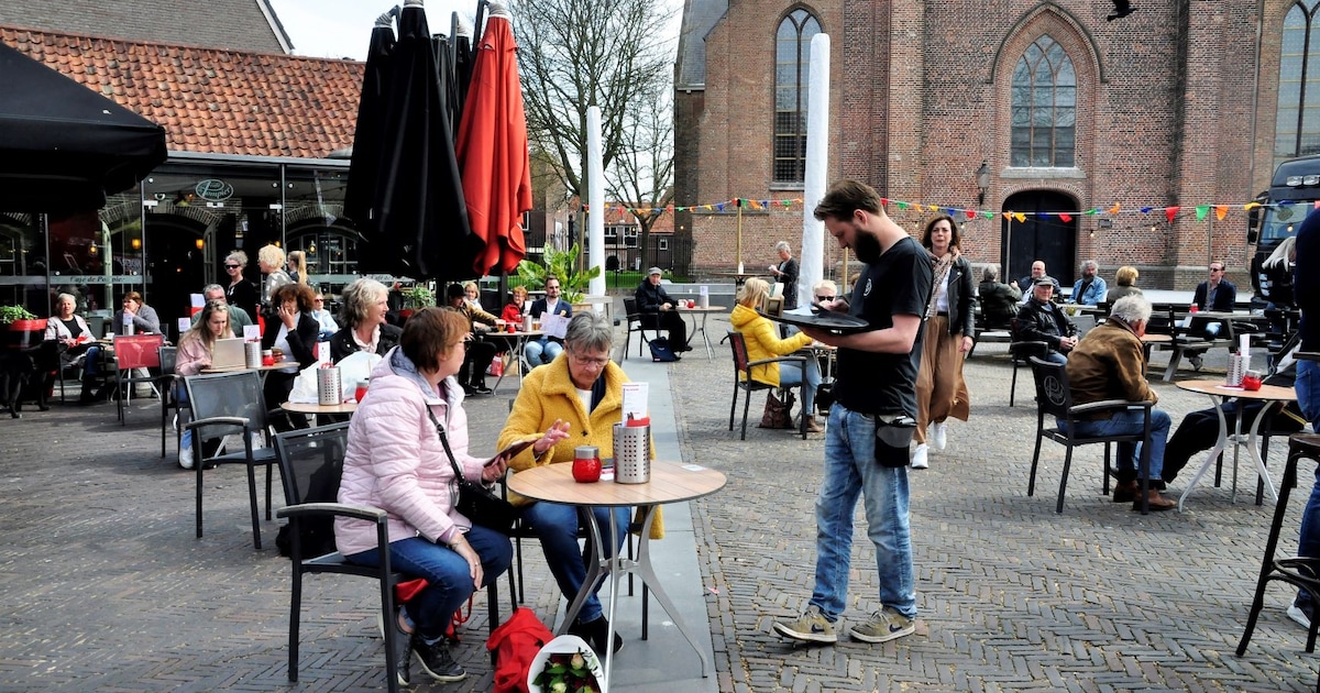 De terrassen zijn open: win een middag borrelen op je favoriete terras ...