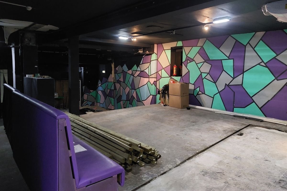 Jeffrey en Dylan maken een entertainmentparadijs van het oude Swingcafé ...