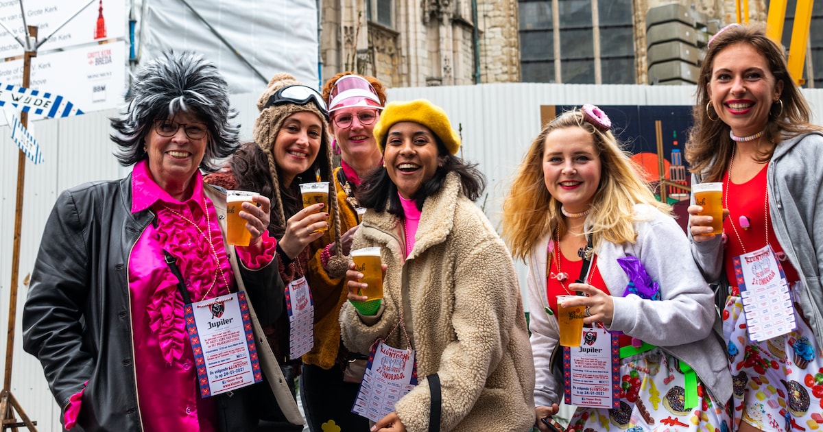[FOTO'S] Een goedgevulde Grote Markt en de leukste outfits: zo ziet ...