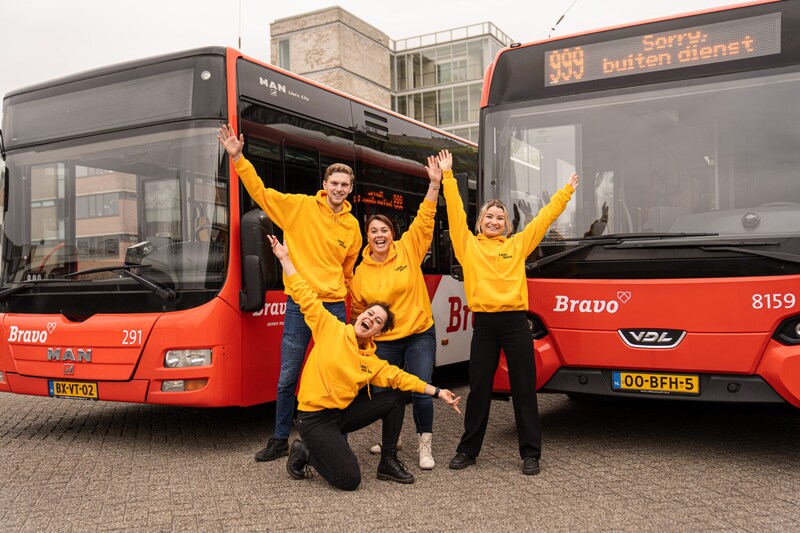 Michael (20) maakte zijn droom waar: 'Rijden in een grote wagen is ...