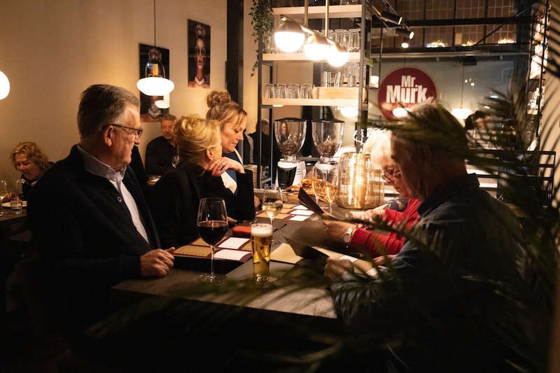 Mr. Murk in Apeldoorn is drie jaar: 'Ik wil blijven vernieuwen' | Regio ...
