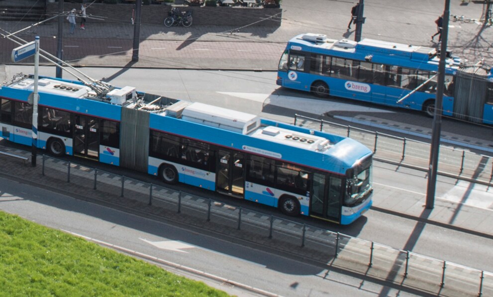 Heel tof: deze bussen uit onze regio rijden straks overal ter wereld ...