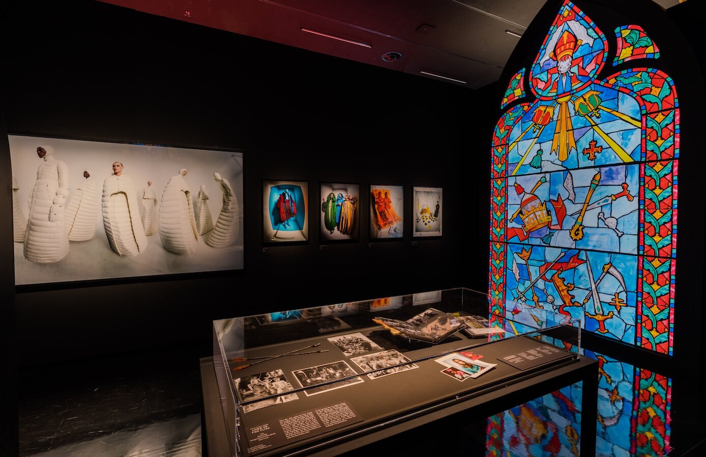 Instagramable ruimtes en prachtige modefoto's: hierom wil je nu naar de ...