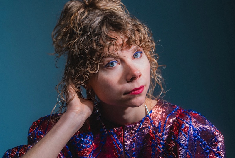 ‘Het is een eenzame strijd’: Estelle schrijft boek over leven met ...