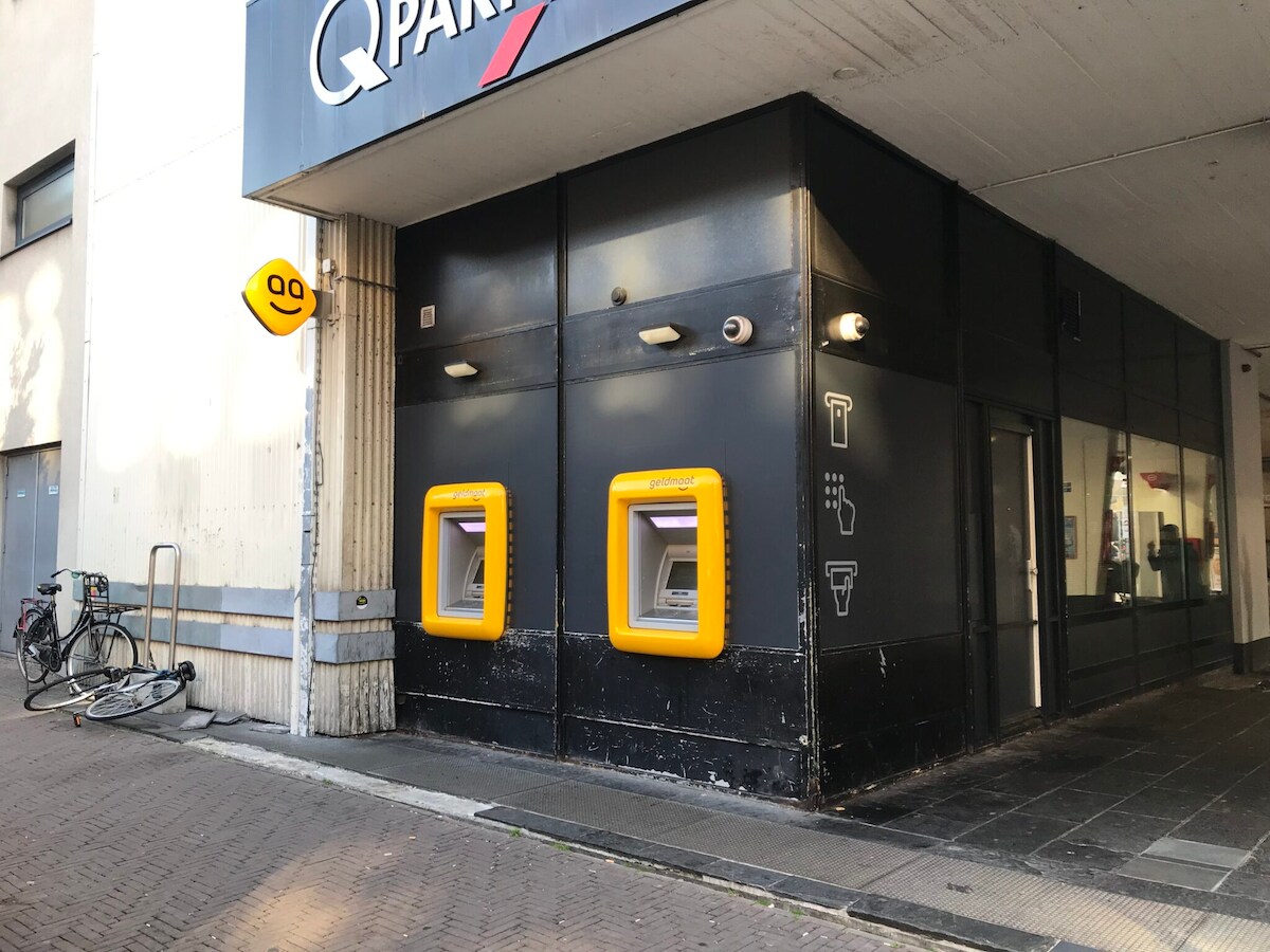 Dit is de status van de knalgele Geldmaat in Den Haag | Foto | indebuurt.nl