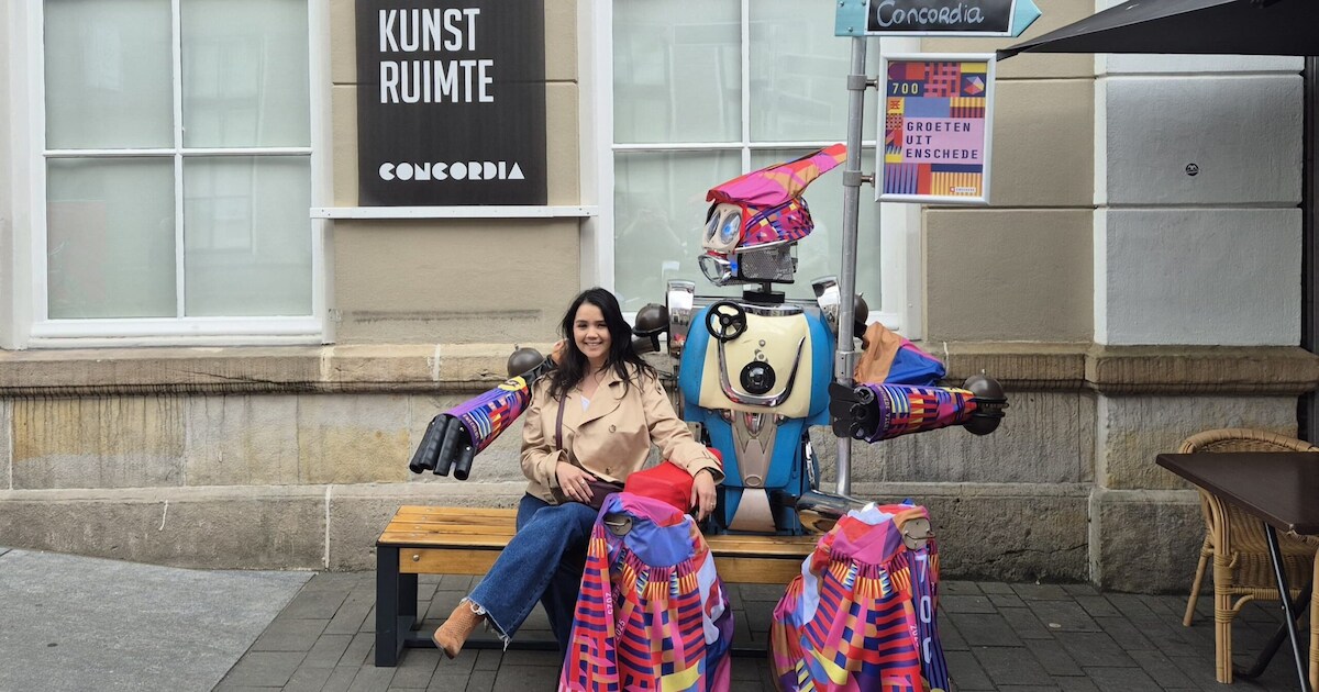 Weekje Enschede: winkelnaam die niemand kan uitspreken en robot Cor die ...