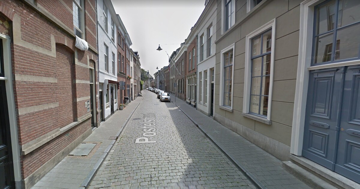 Bosch' mysterie: waarom hangt er een spiegeltje aan sommige oude panden ...