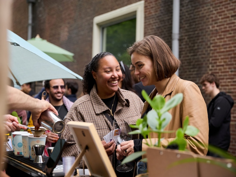 Nieuwe hotspot in Amsterdam: Caffè Pico aan de Ferdinand Bolstraat ...
