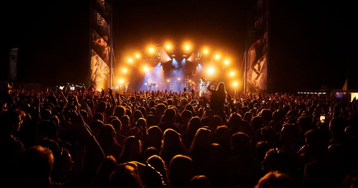 Russo, Trobi en Luna: dit is de line-up van het gratis Bruisconcert ...