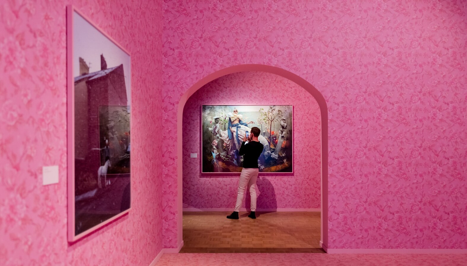 Instagramable ruimtes en prachtige modefoto's: hierom wil je nu naar de ...