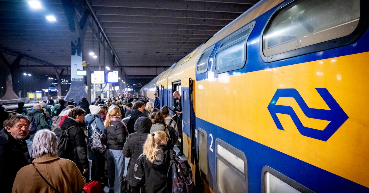 Let op: tot en met donderdag minder treinen van en naar Rotterdam ...