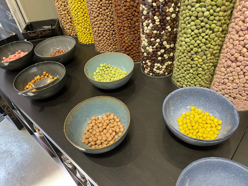 Van truffel tot crème brûlée: pepernotenwinkel Van Delft is terug in ...