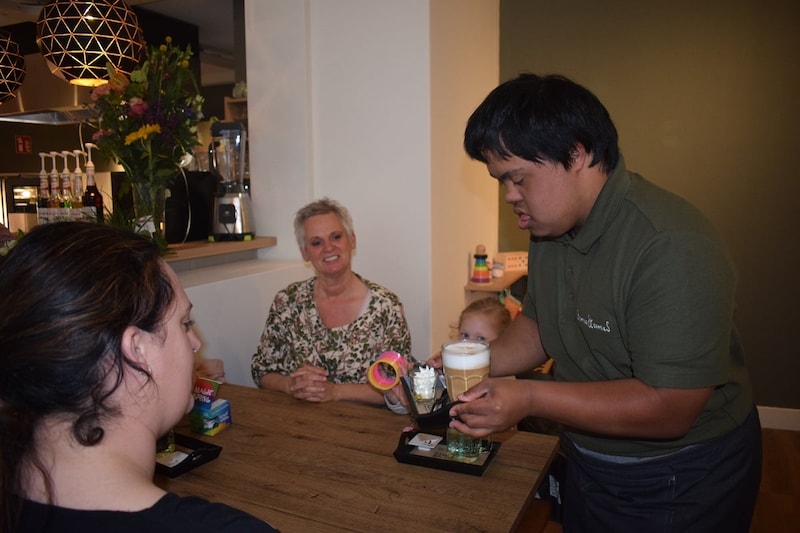 Foto's: Brownies & DownieS is open | Nieuw in Tilburg | indebuurt.nl