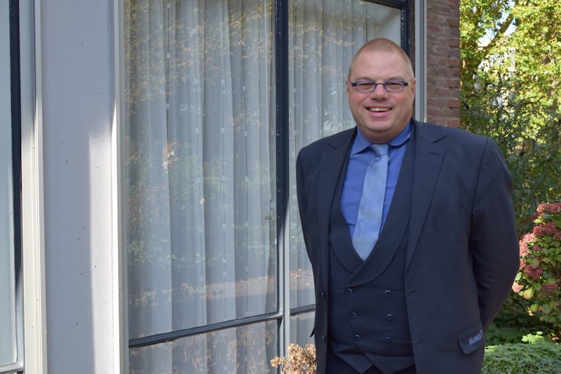 Uitvaartverzorger Sander Groeneveld: 'Ik regelde een rouwtruck voor een ...