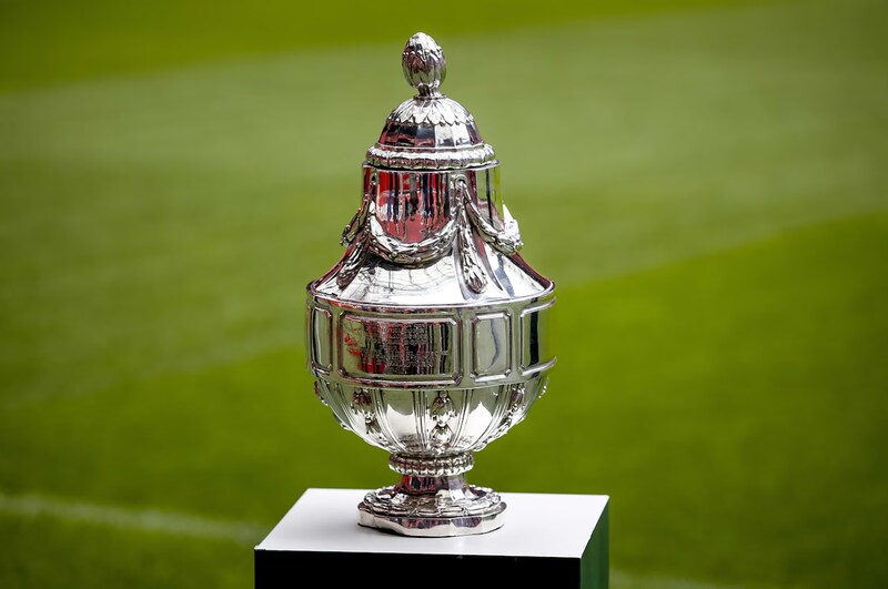 Liefde voor Kowet: op deze datum kun je op de foto met de KNVB-beker ...